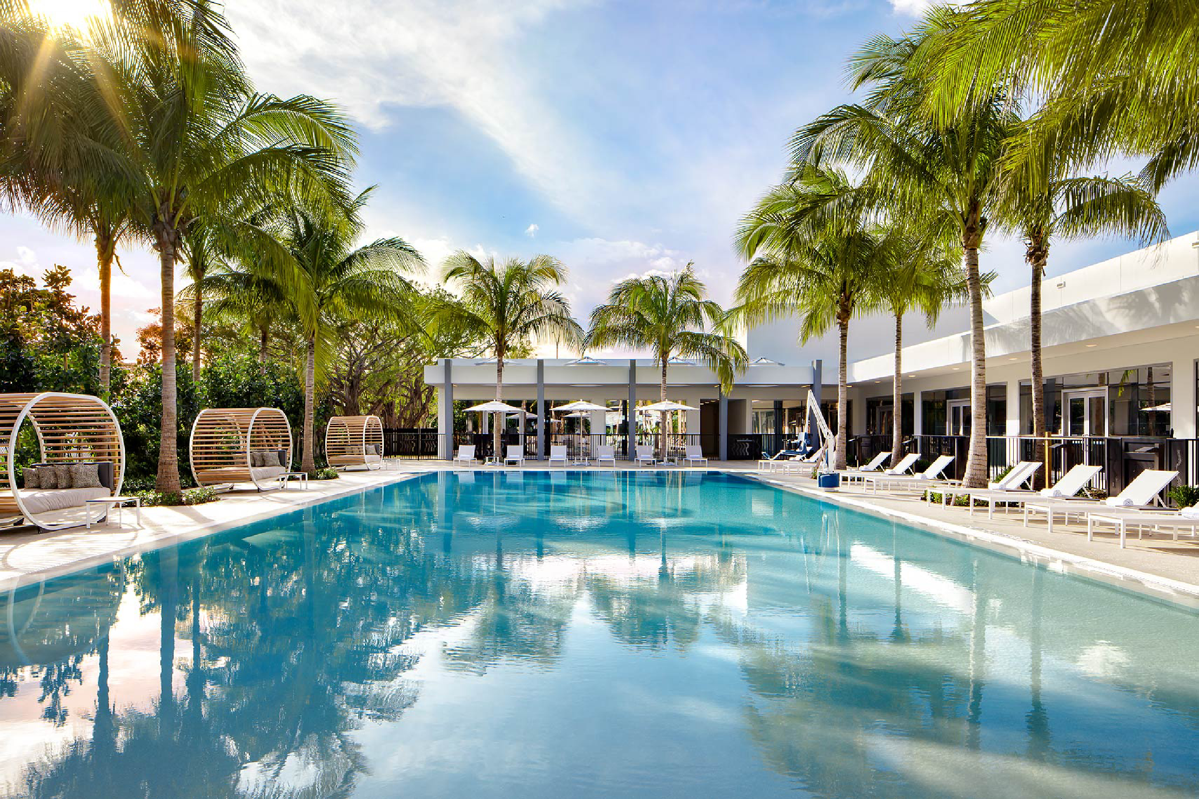 Brandon Barré - Crispcontrasts Studios