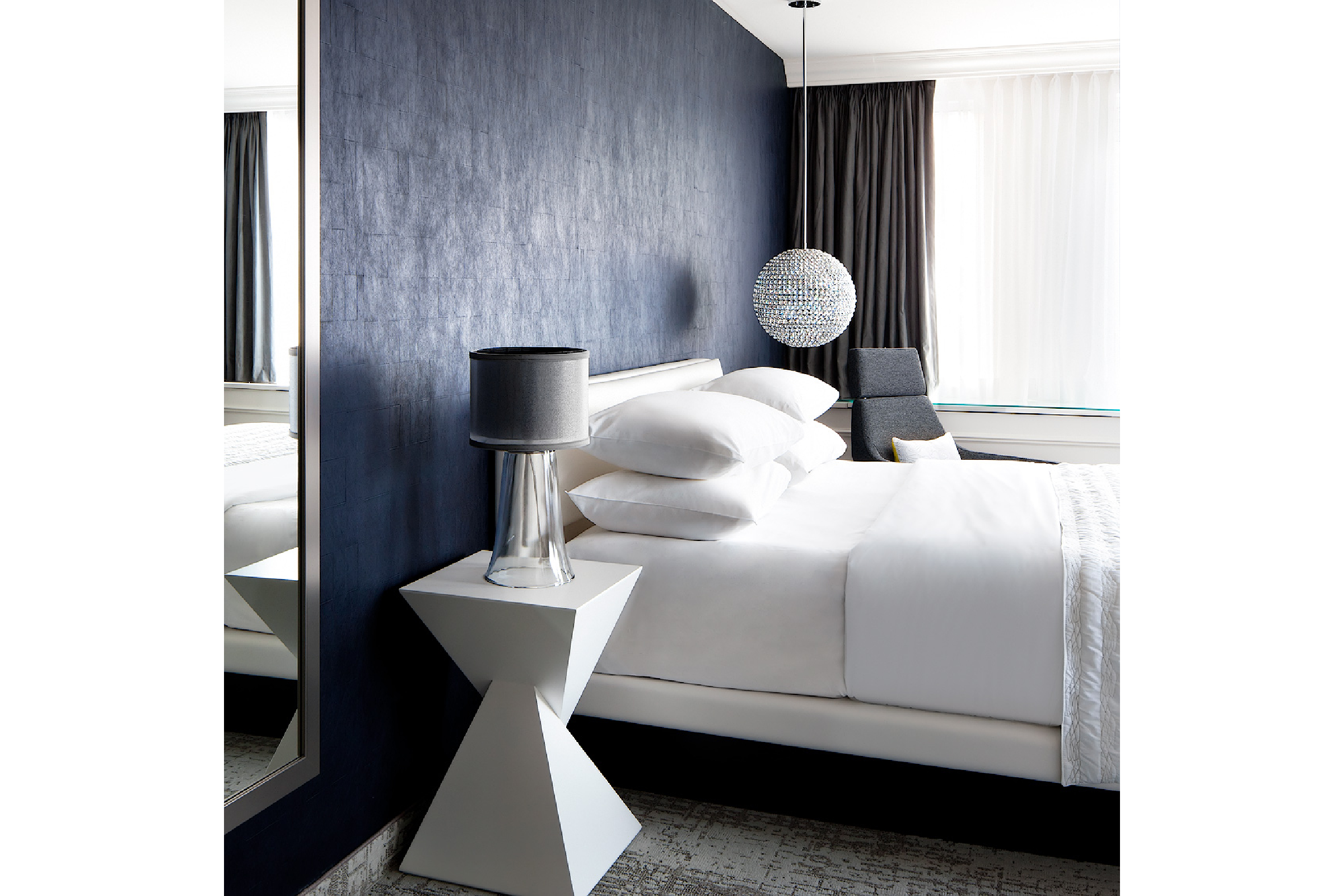 Brandon Barré - Crispcontrasts Studios